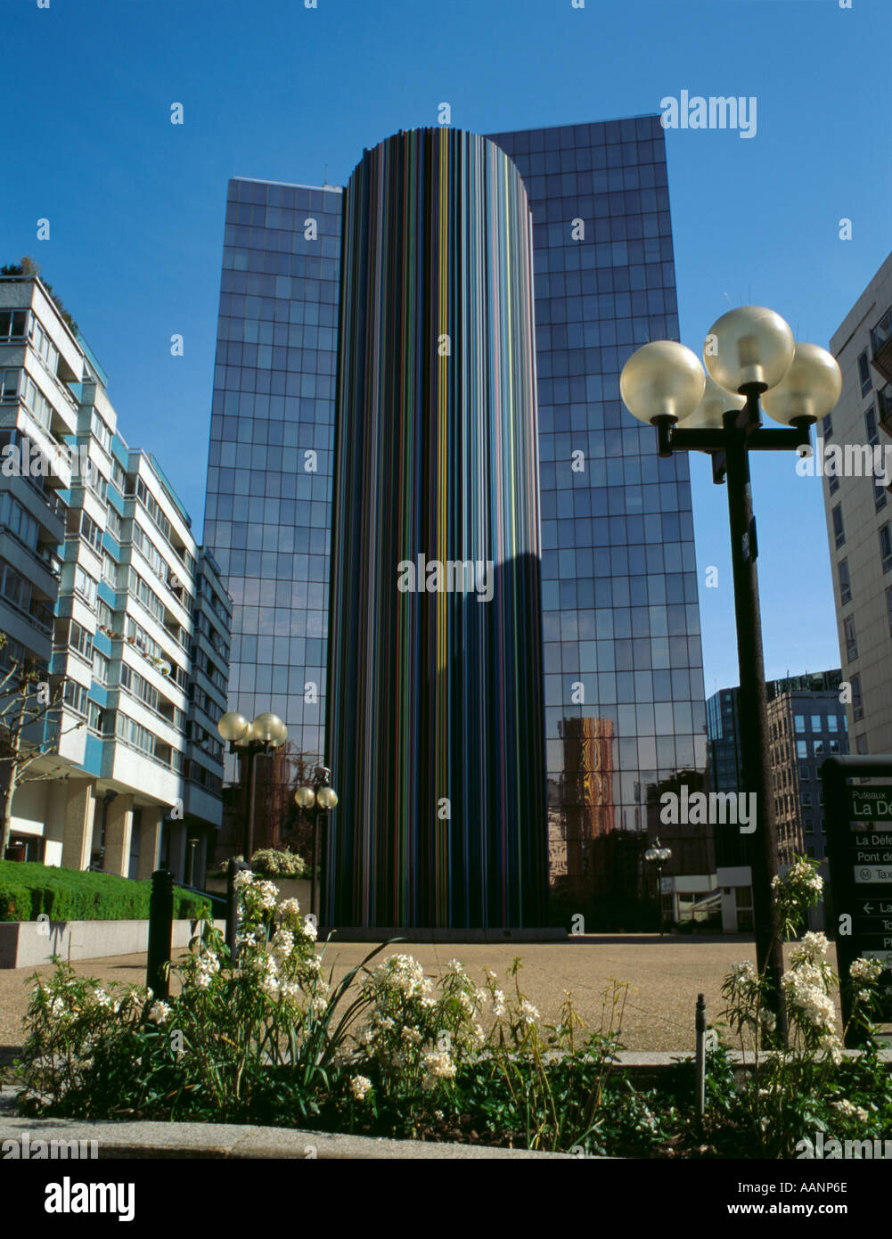 "Le Moretti", a fresco by Raymond Moretti (1990), amist tower blocks of ...