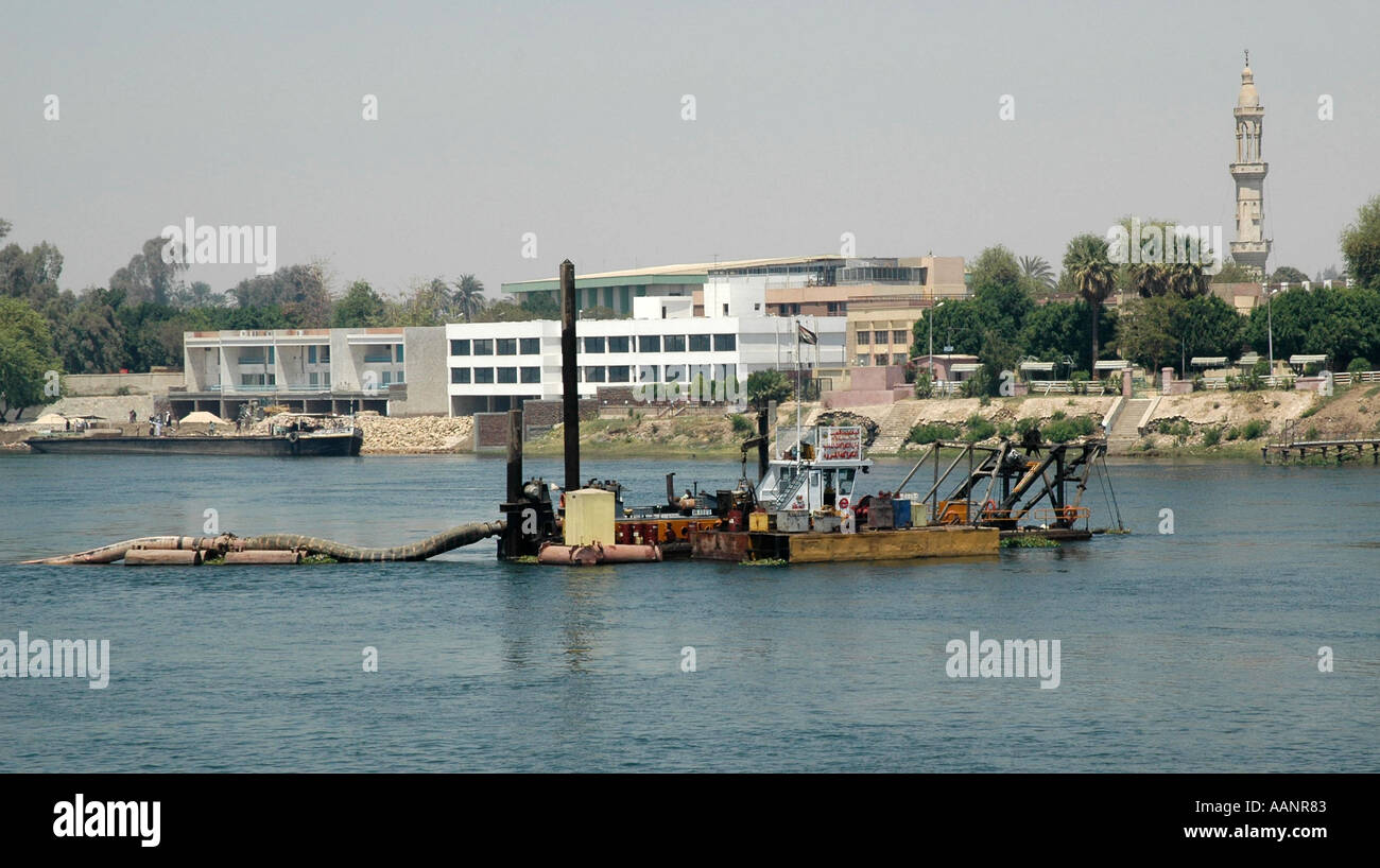 Dredging silt from the River Nile Stock Photo - Alamy