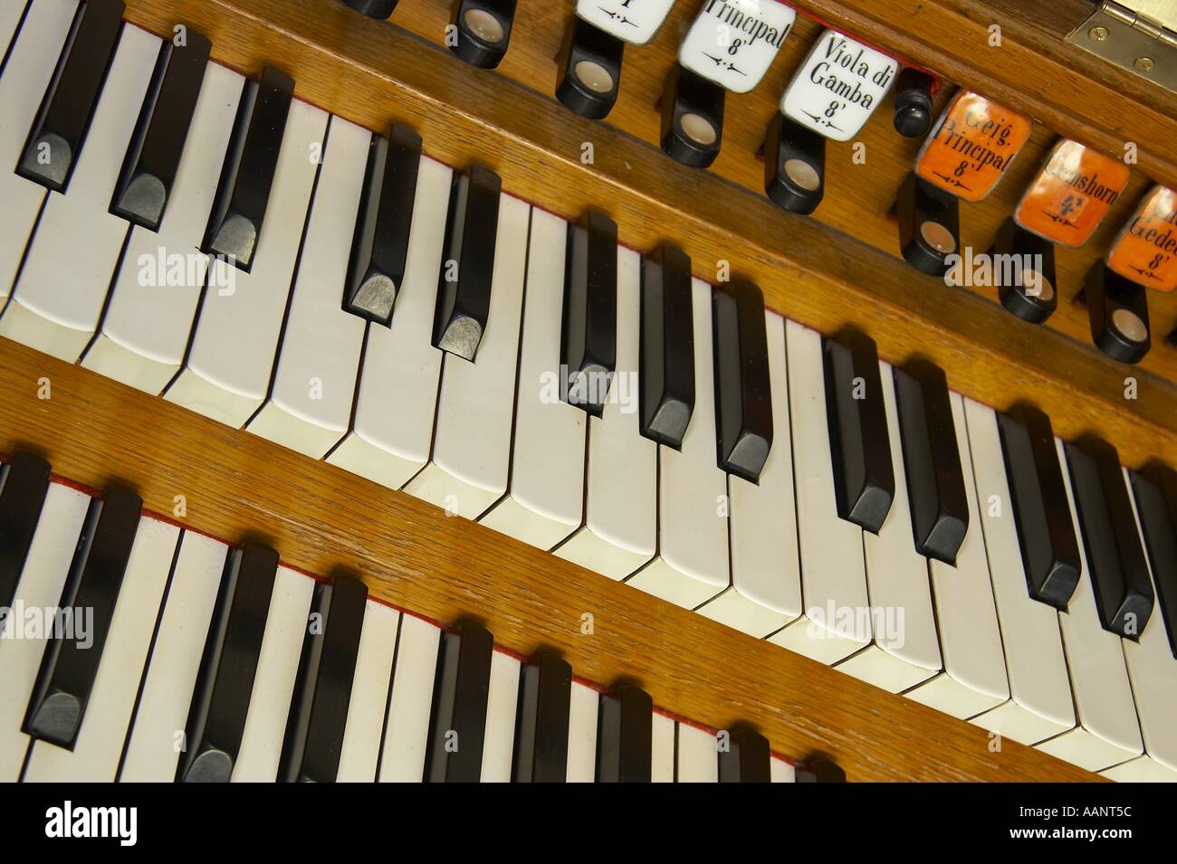 organ in church Stock Photo - Alamy