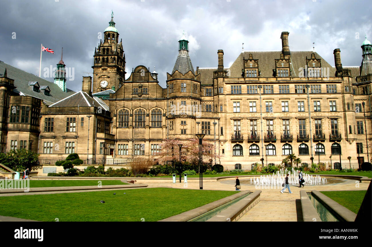 Sheffield Town hall Facade Stock Photo - Alamy