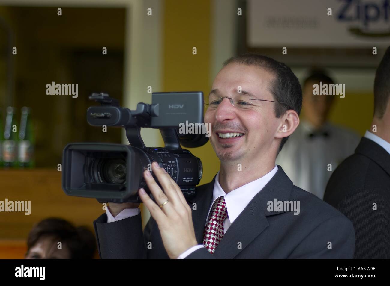 Video broadcasts hi-res stock photography and images - Alamy