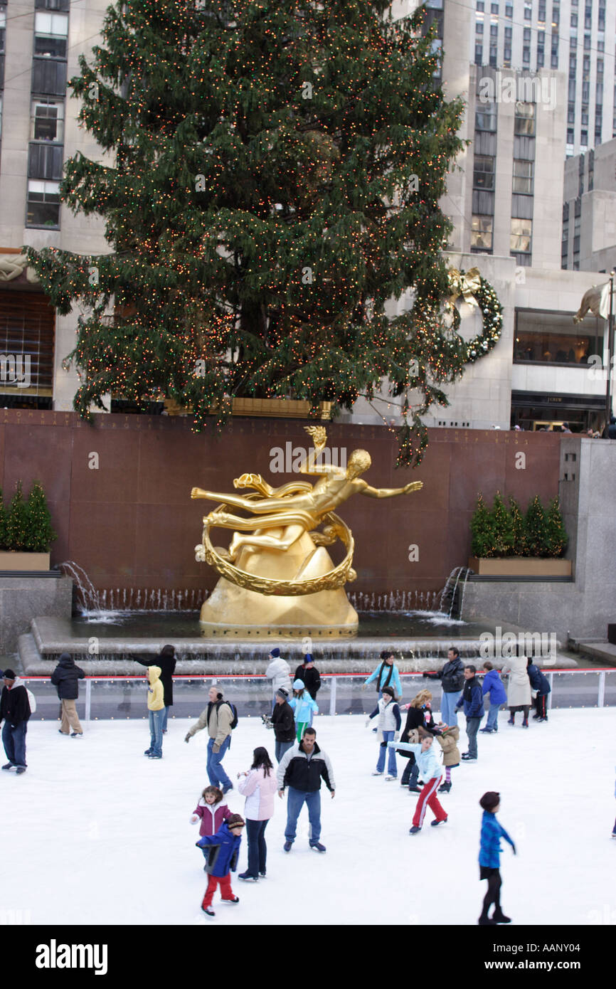 Christmas Tree Ice Skating Rink Prometheus Statue Rockefeller Center ...