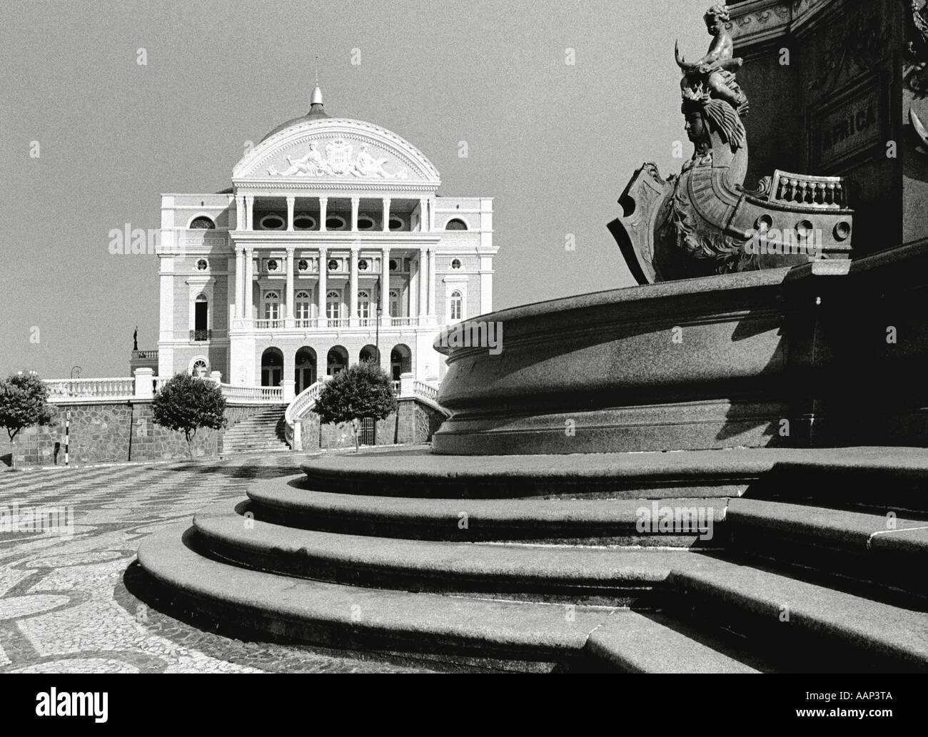The impressive Manaus Brazil Opera house built on the banks of the ...