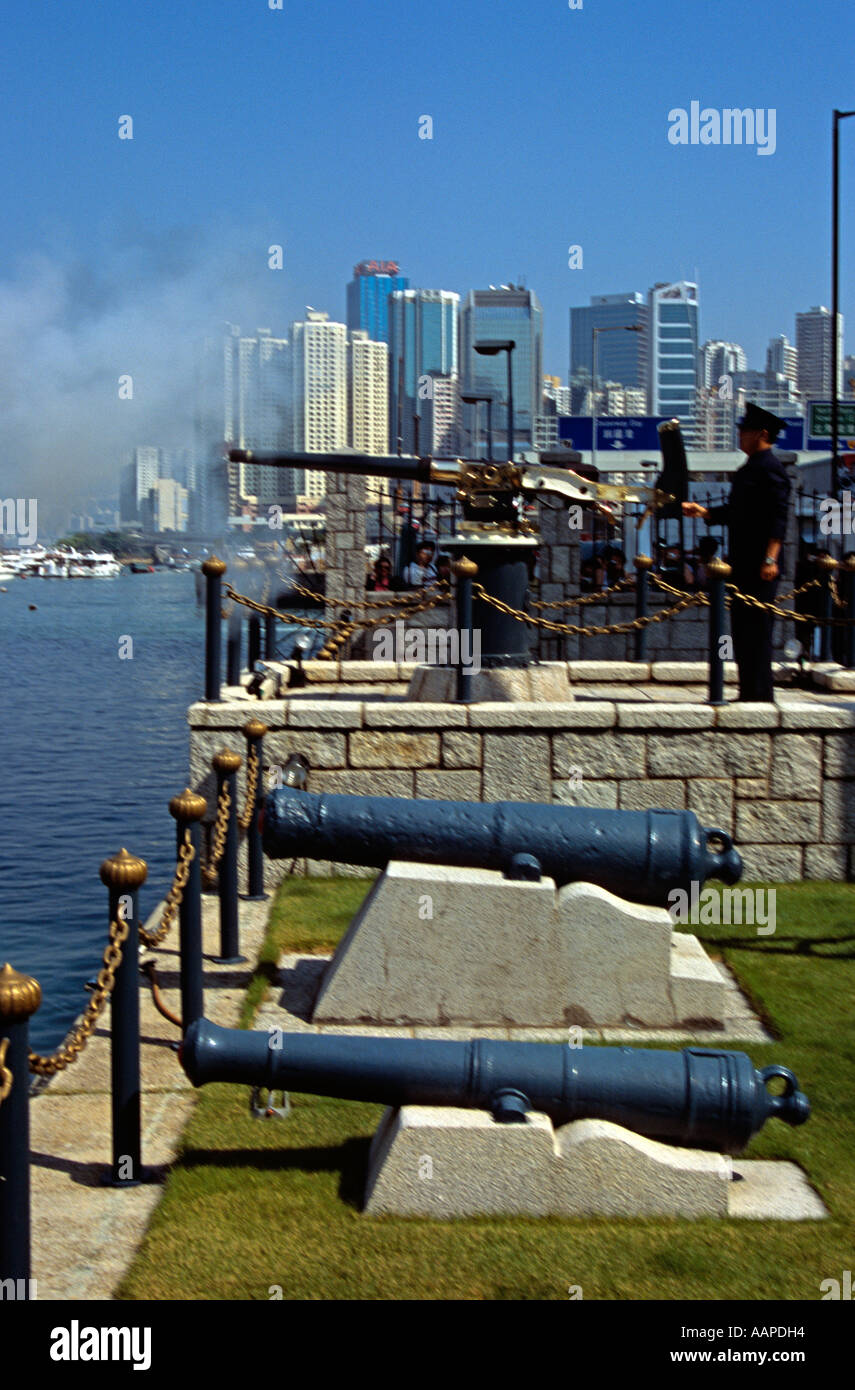Historic noonday gun fired noon hi-res stock photography and images - Alamy