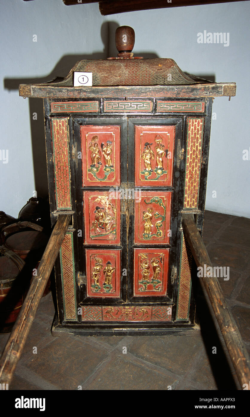 Wedding palanquin, Sam Tung Uk Museum, Tsuen Wan, New Territories, Hong ...