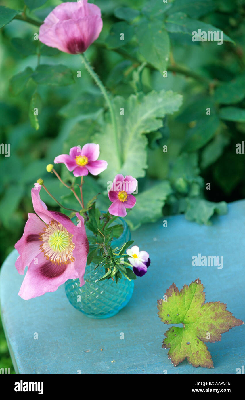 Victorian posy hi-res stock photography and images - Alamy