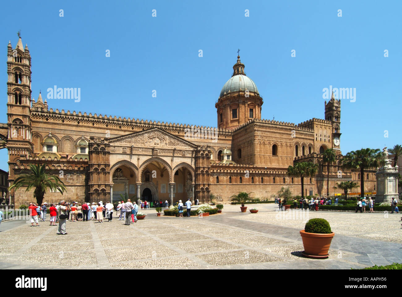 Palermo Roman Catholic cathedral and square a UNESCO World Heritage ...