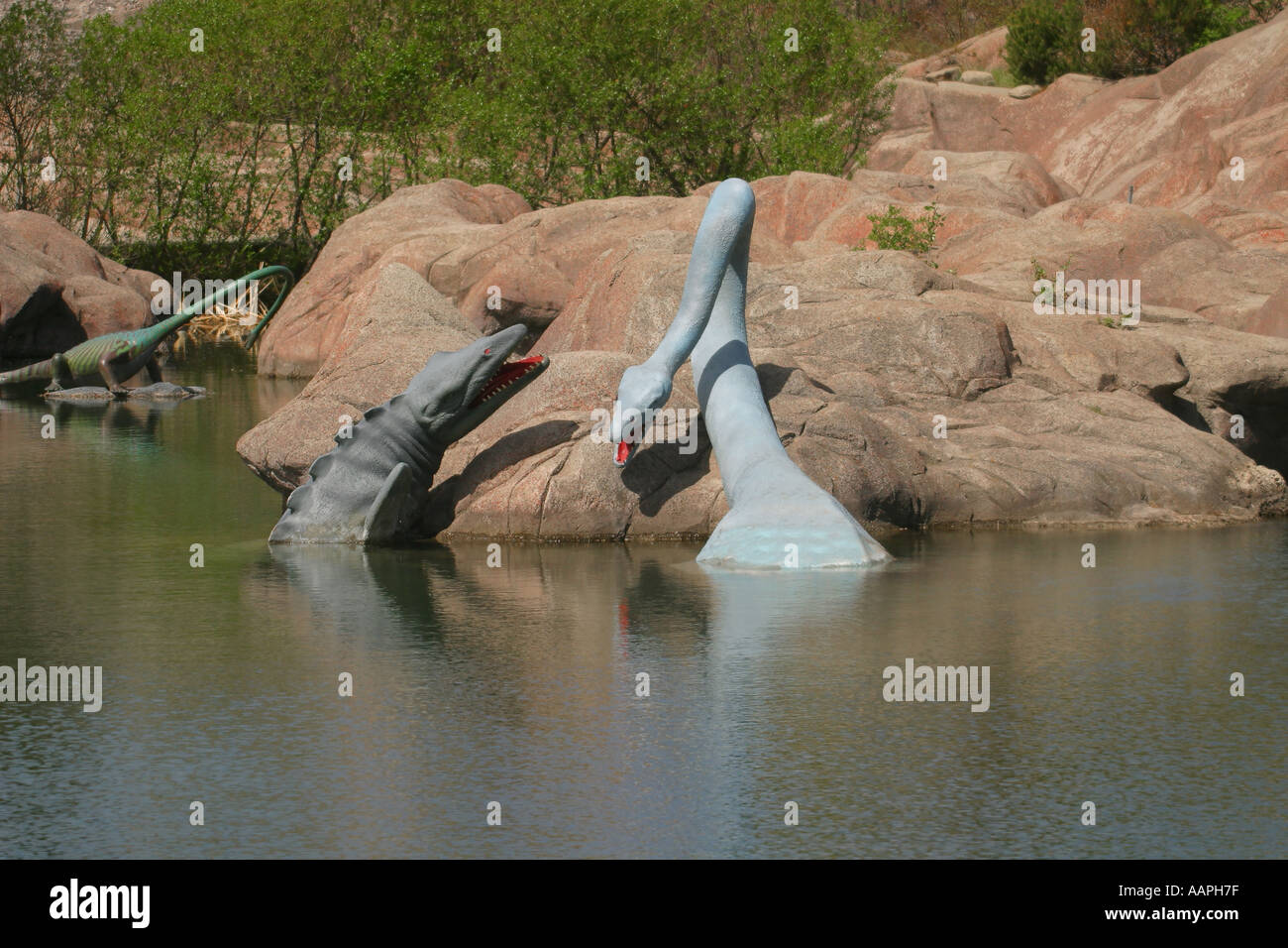 ELASMOSAURUS Dinosaur Prehistoric Park animal sculptures inland sea and ...