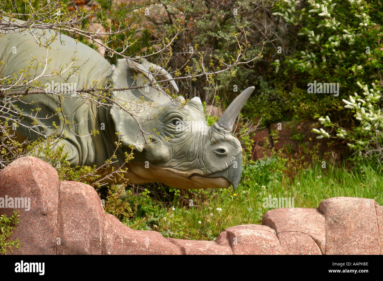 CENTROSAURUS Dinosaur Prehistoric Park animal sculptures inland sea and ...