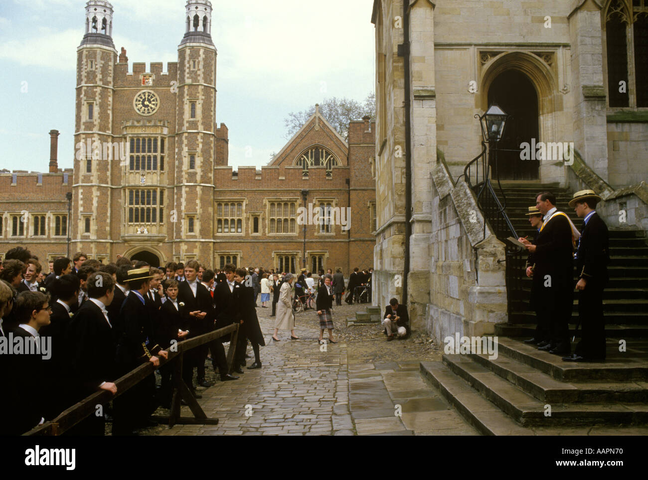 Eton college boys hi-res stock photography and images - Alamy