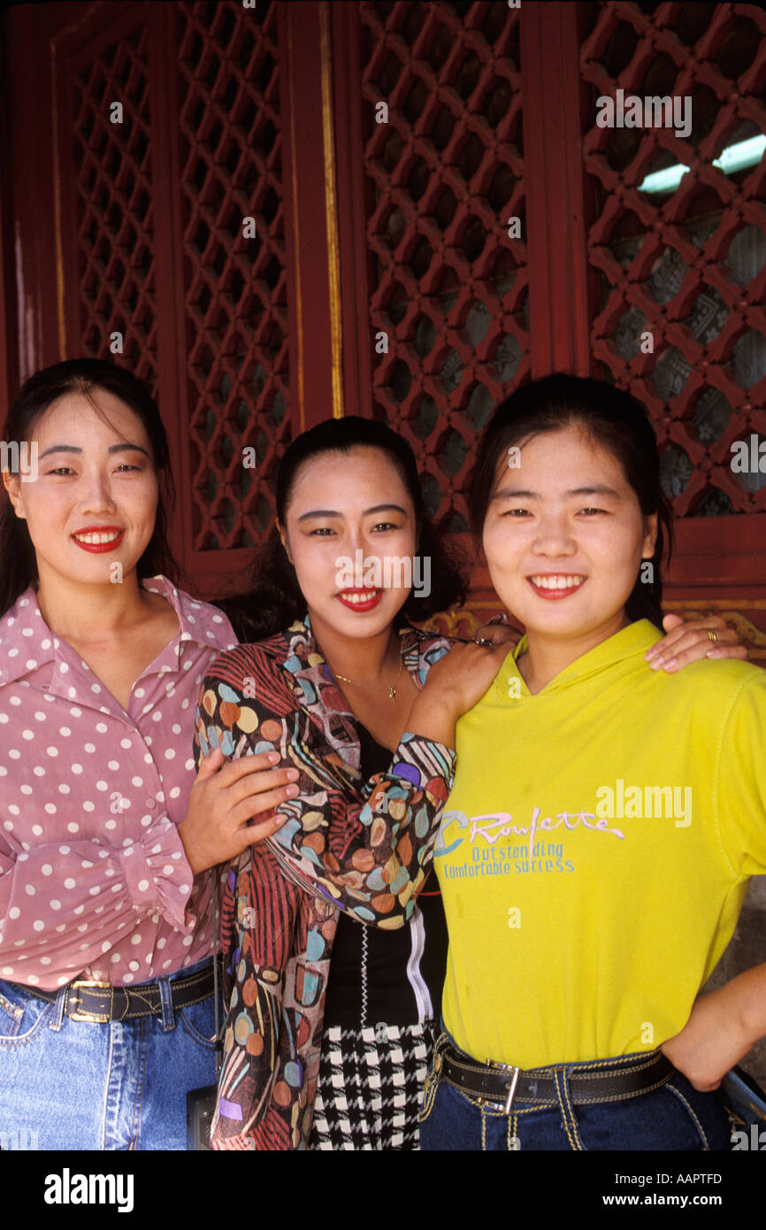China, Beijing, Young woman visiting the Summer Palace Stock Photo - Alamy