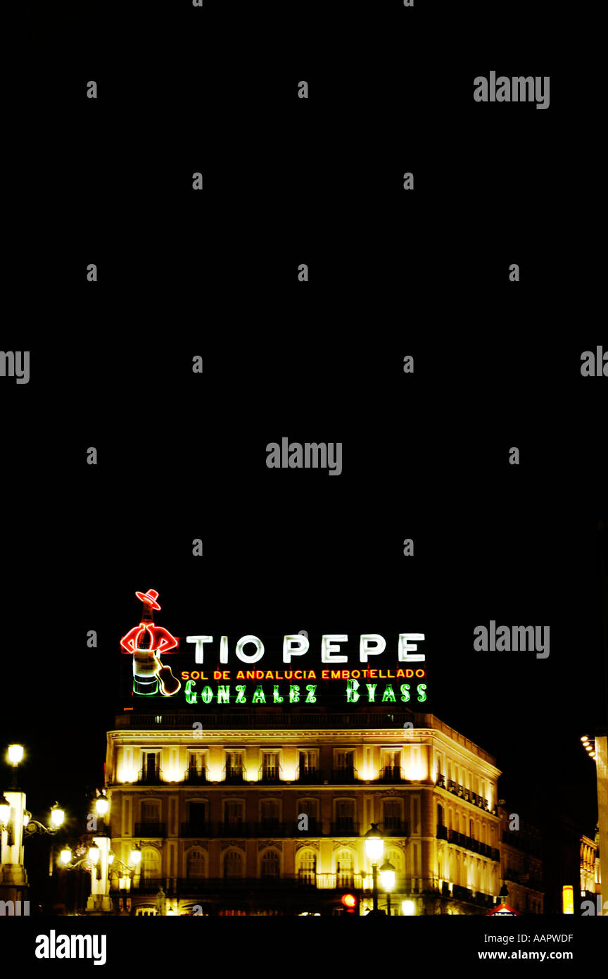 Spain Madrid Puerta Del Sol Tio Pepe Sign Stock Photo - Alamy