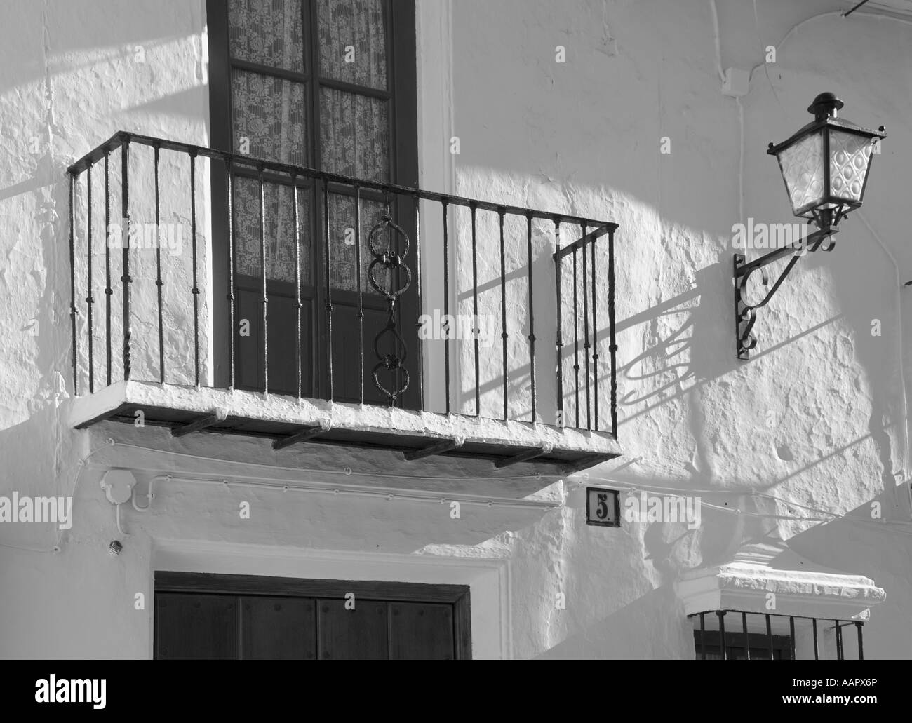 Spain spanish white house Black and White Stock Photos & Images - Alamy