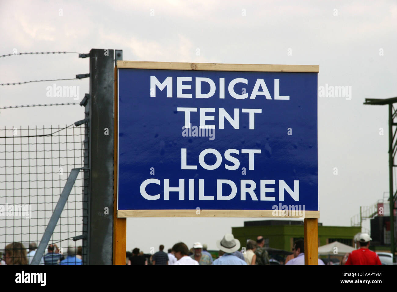 Lost children sign hi-res stock photography and images - Alamy