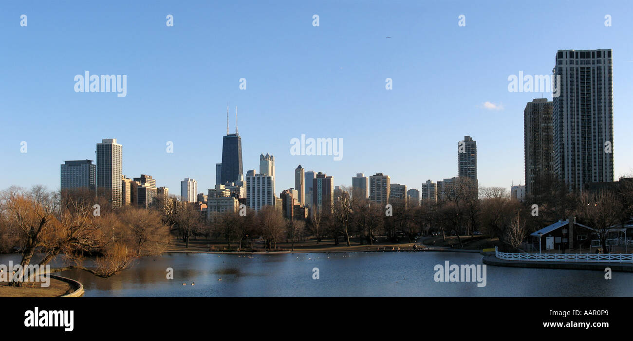 Chicago city skyline view hi-res stock photography and images - Alamy