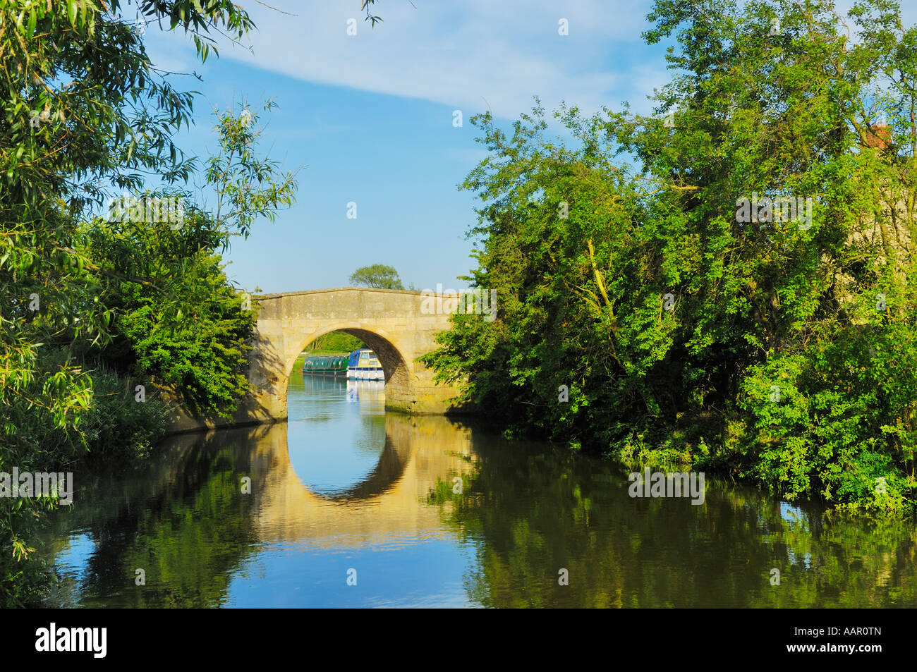 Canal Bridge over the River Thames at Radcot in Oxfordshire, England ...