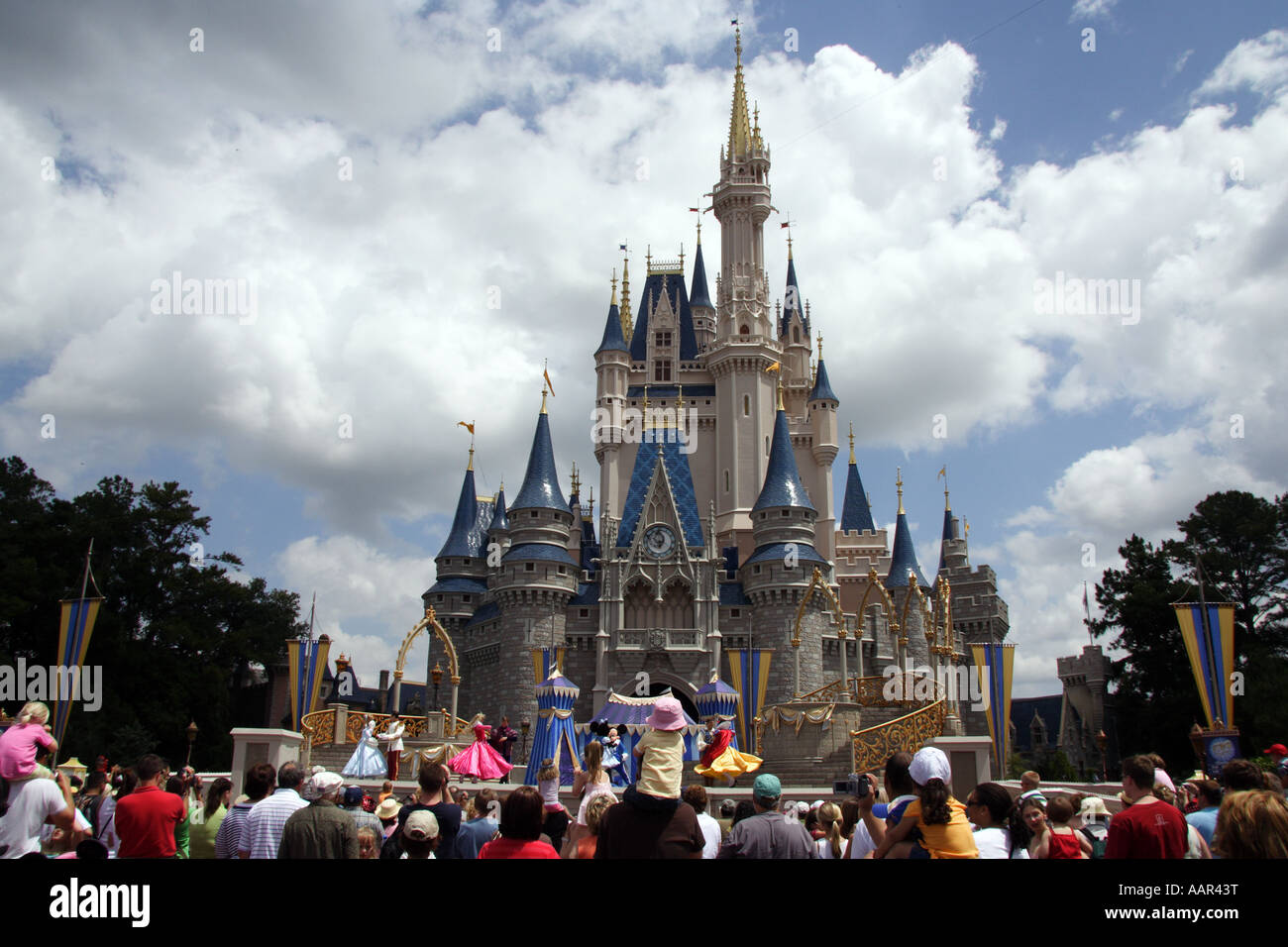 Cinderella Castle Disneys Magic Kingdom High Resolution Stock ...