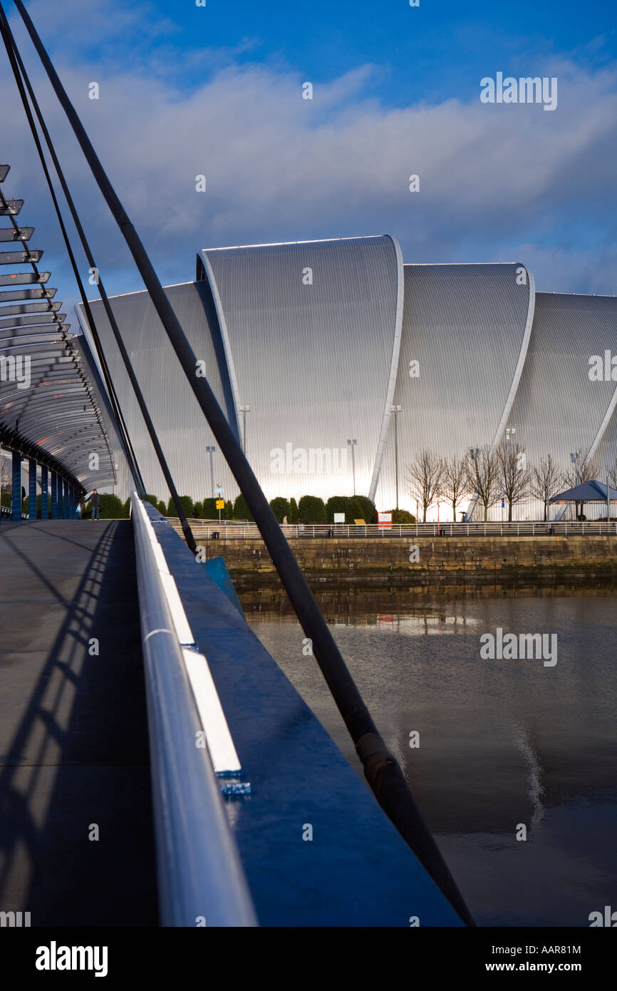 Bell bridge hi-res stock photography and images - Alamy