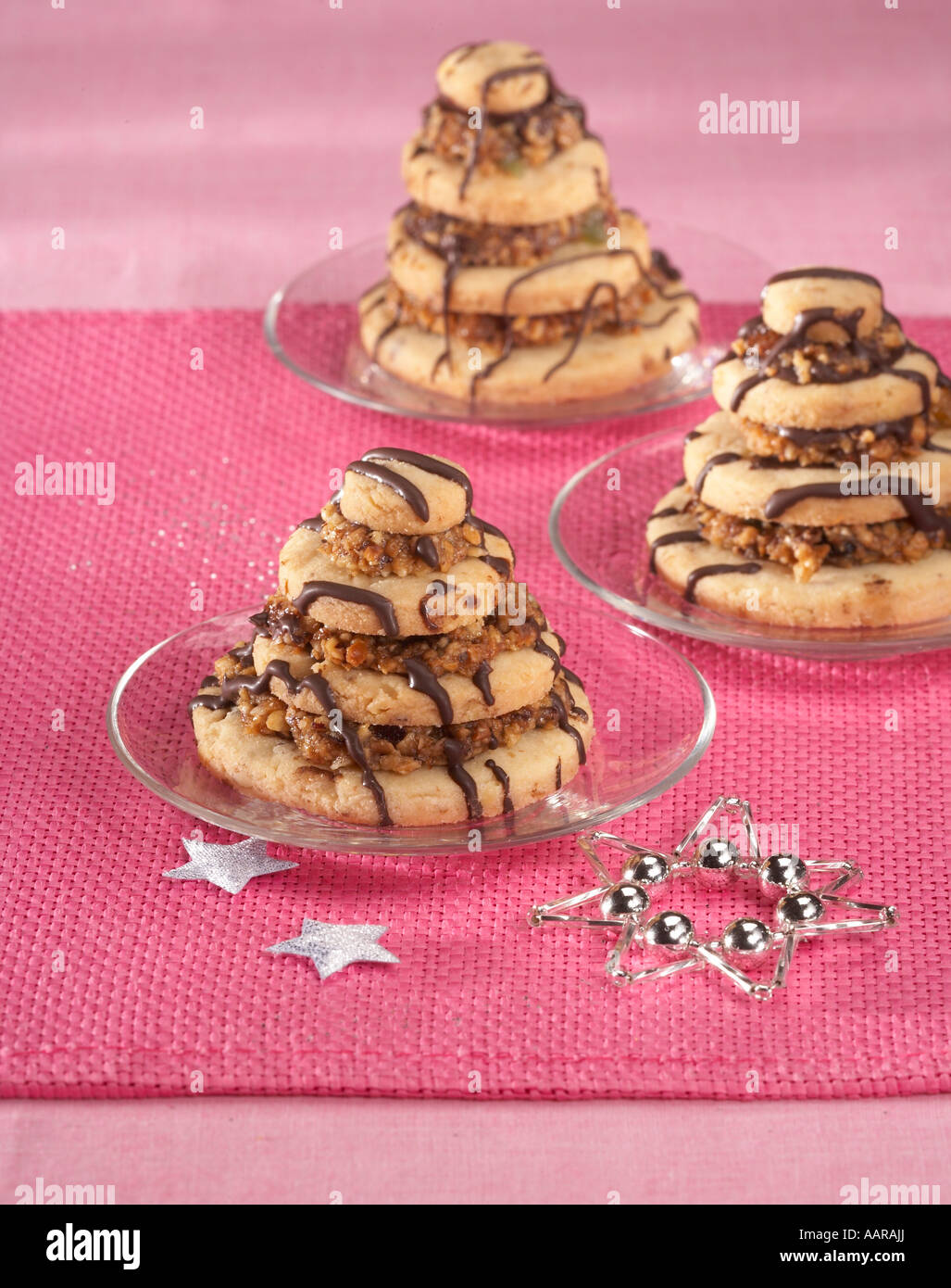 Traditional nutty christmas sweets hi-res stock photography and images ...