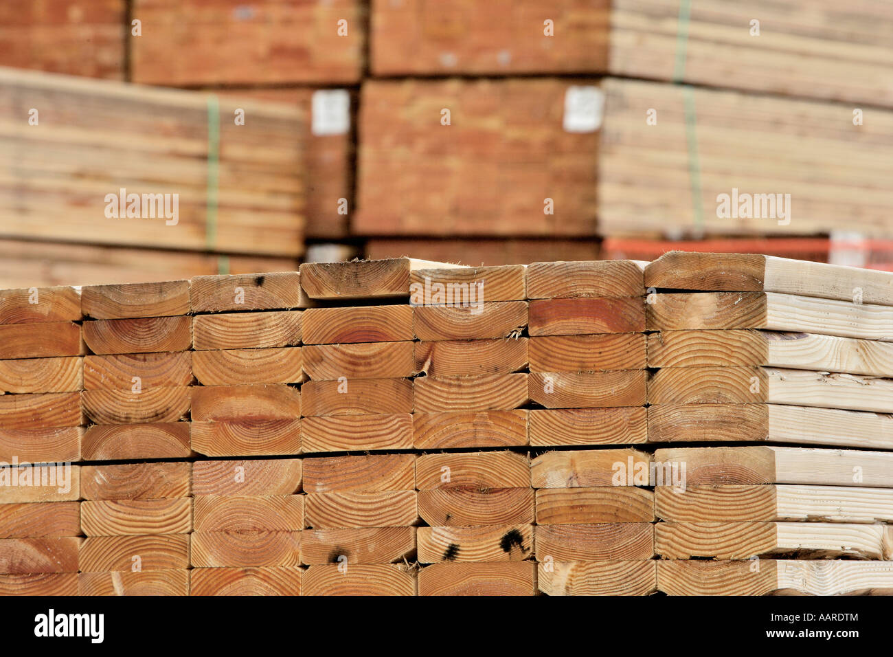 Lumber yard materials hi-res stock photography and images - Alamy