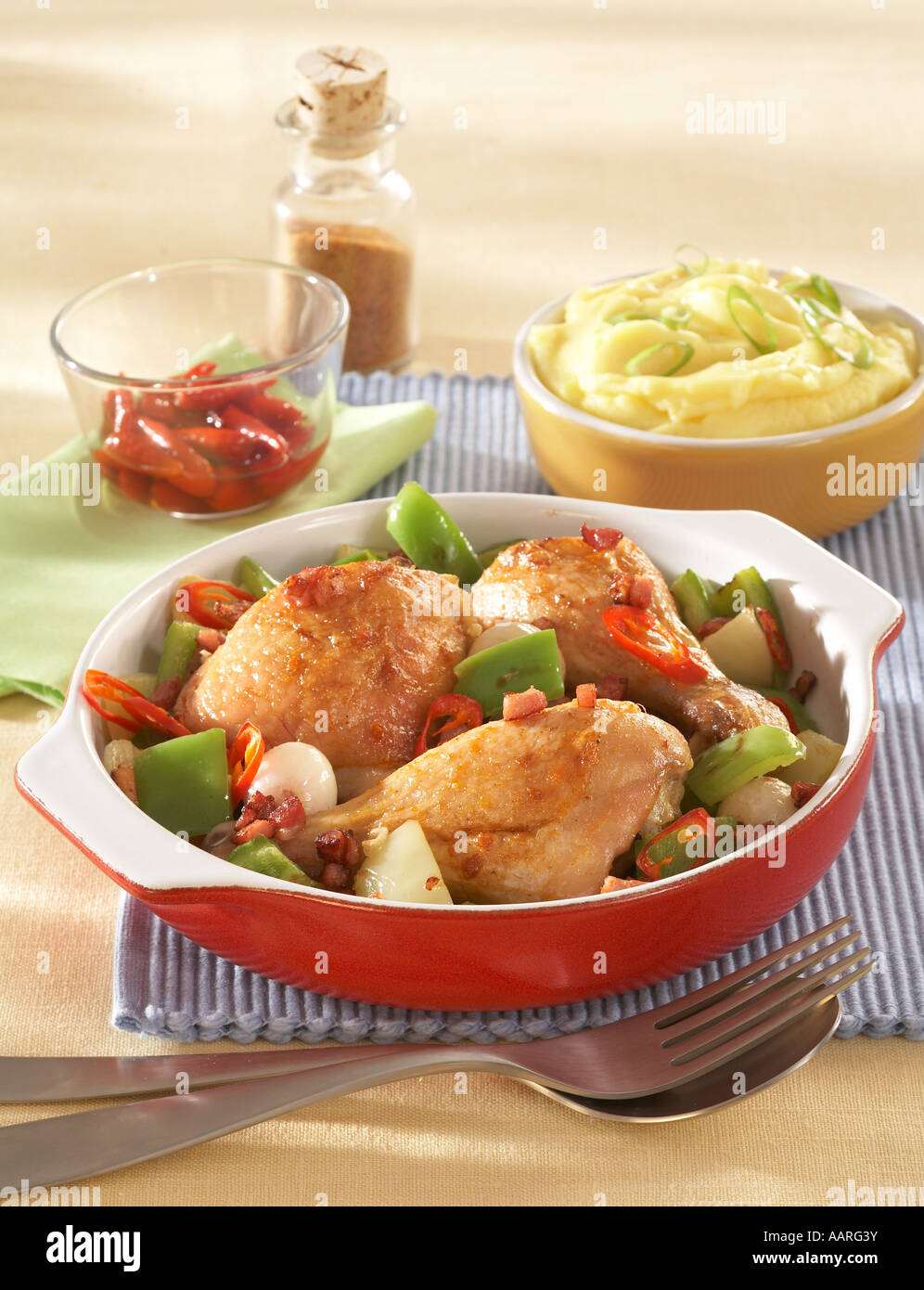 Poulet piquant hi-res stock photography and images - Alamy