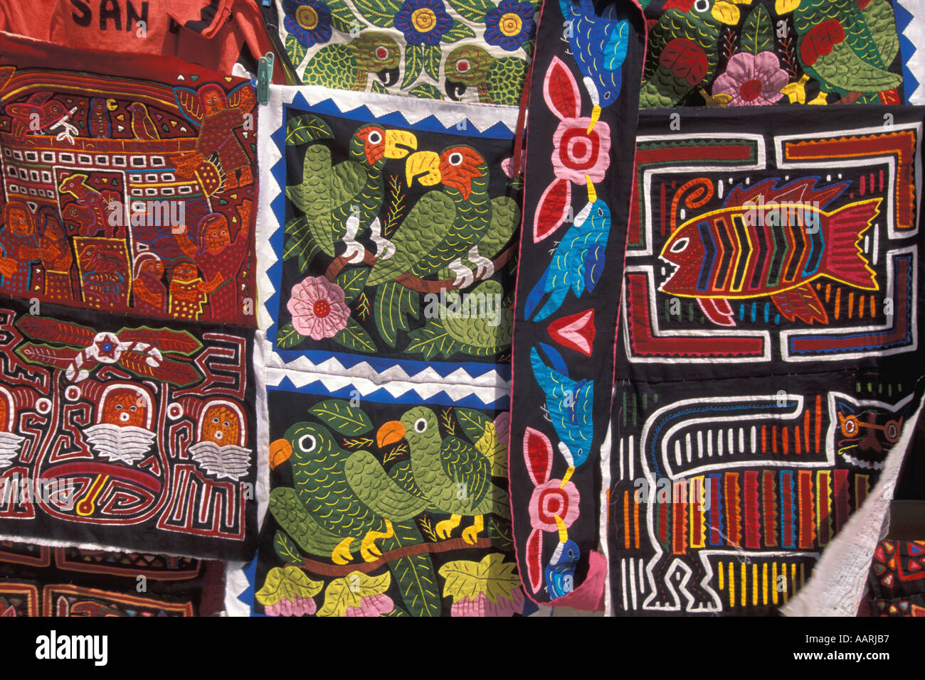 Panama San Blas Islands Cuna Indians Molas for sale Stock Photo - Alamy