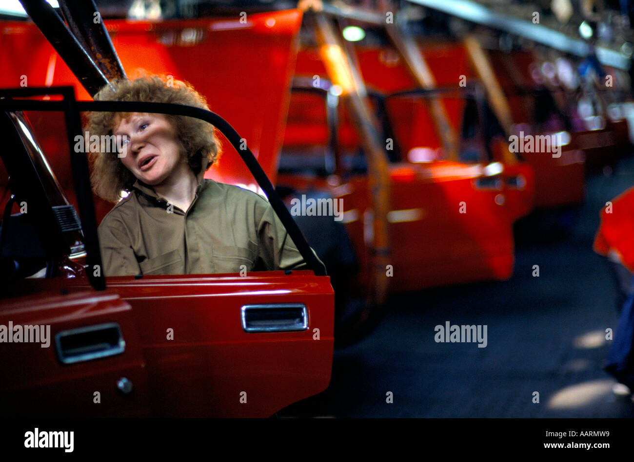 LADA CAR FACTORY RUSSIAS LARGEST CAR FACTORY BUILT 1970 WITH HELP OF ...
