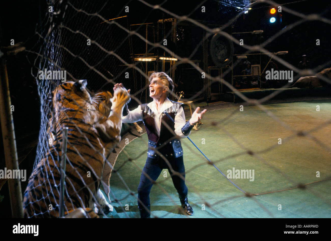 MOSCOW STATE CIRCUS OCT 1990 Stock Photo - Alamy