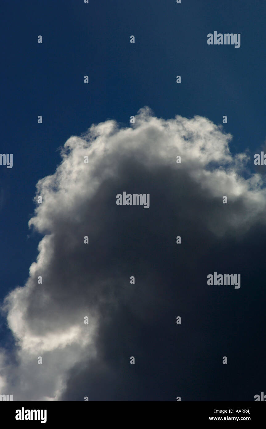 Blue Sky & Dramatic Cloud Formations Stock Photo - Alamy