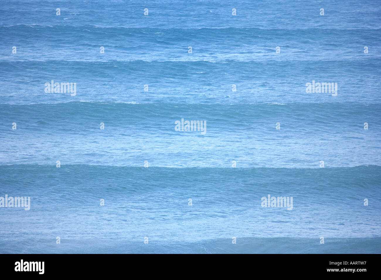 Surf swell lines hi-res stock photography and images - Alamy