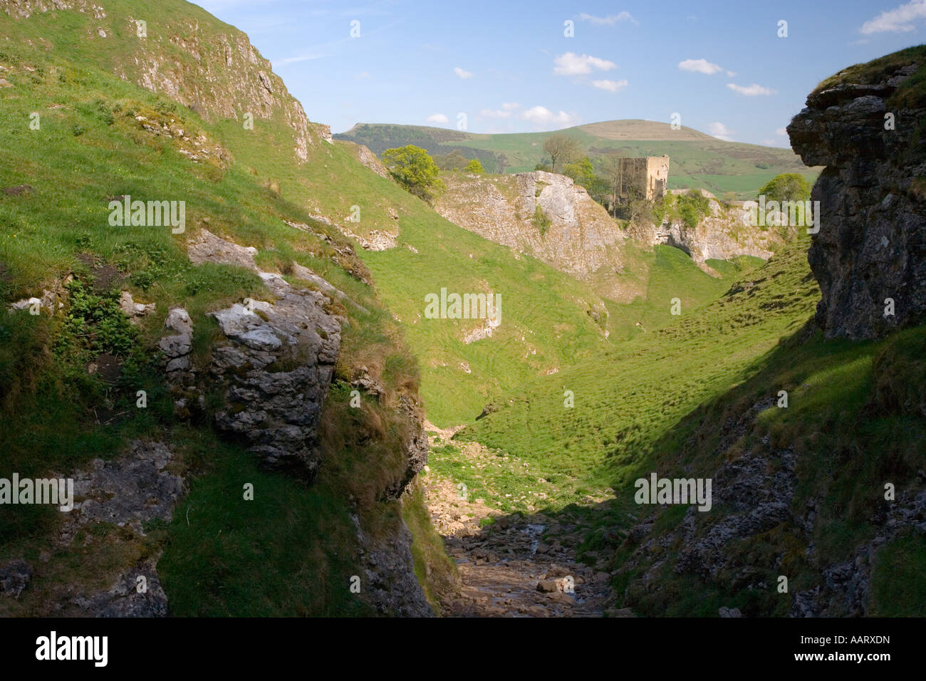 Cavedale with peveril castle hi-res stock photography and images - Alamy