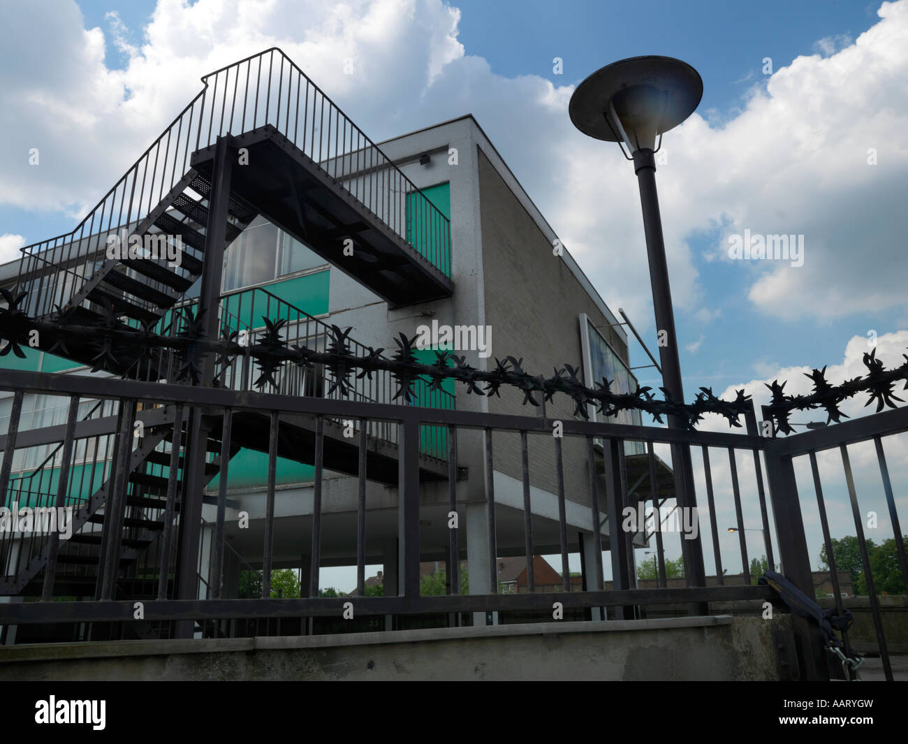 Derelict building hi-res stock photography and images - Alamy