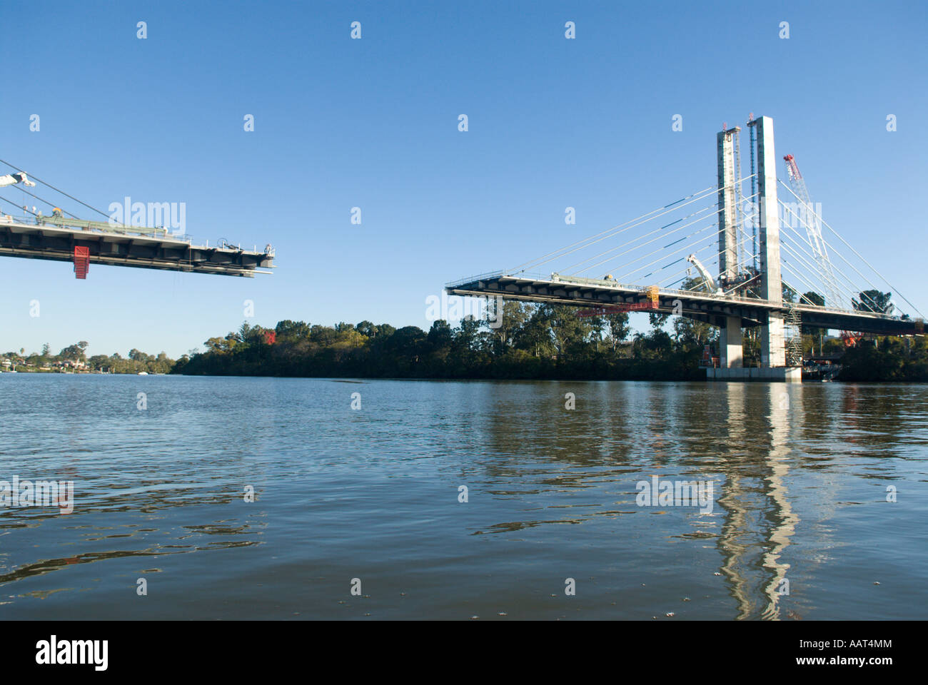 Eleanor Schonell Bridge under construction between Dutton Park and ...
