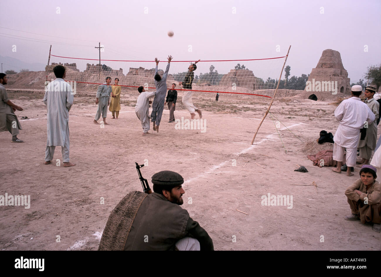 Afghanistan children play hi-res stock photography and images - Alamy