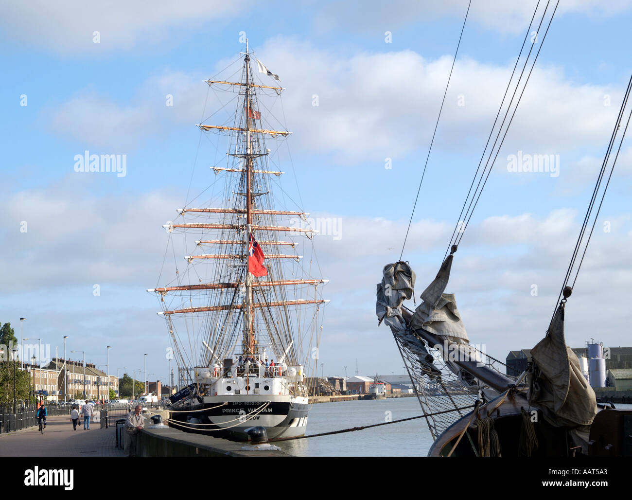 TALL SHIP PRINCE WILLIAM DOCKED ON THE RIVER YARE GREAT YARMOUTH ...