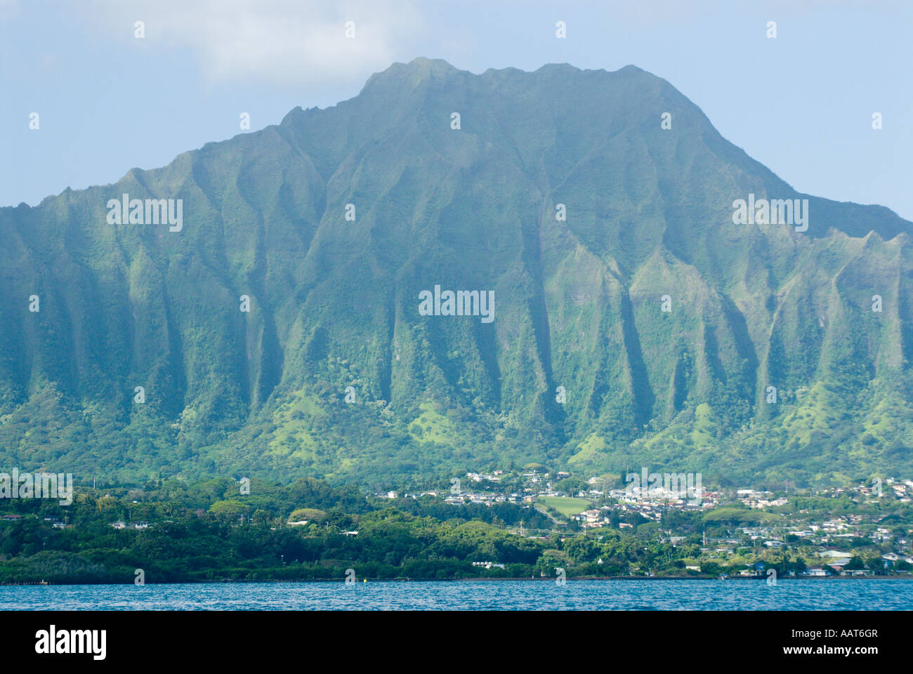 Koolau Mountains from Kaneohe Bay, Oahu, Hawaii Stock Photo - Alamy