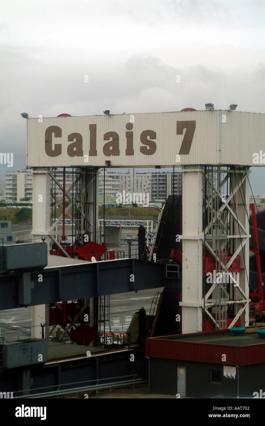 Calais cross channel ferry terminal hi-res stock photography and images ...