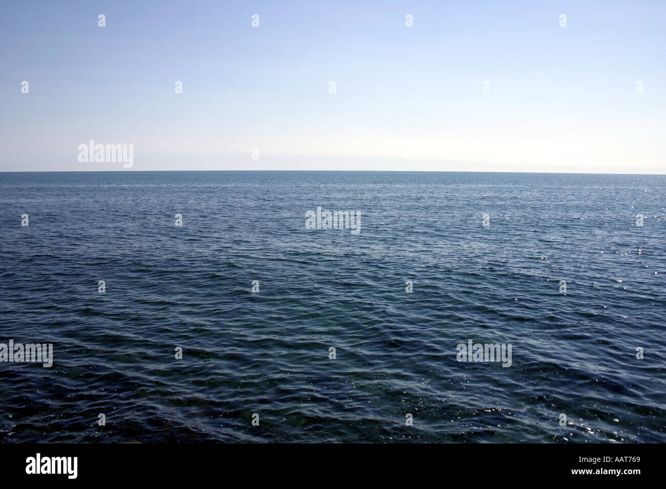 Deep blue sea hi-res stock photography and images - Alamy