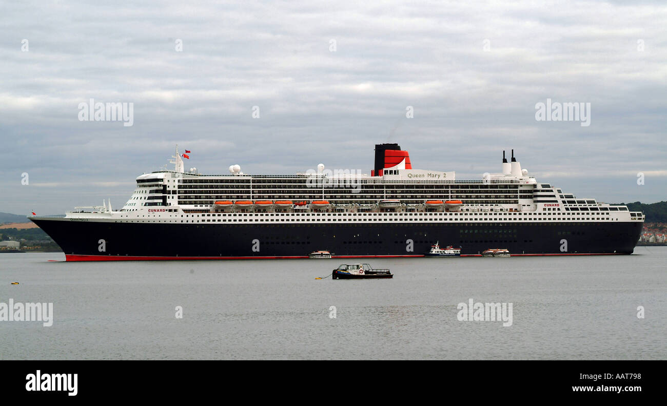 Queen Mary Two QM2 Stock Photo - Alamy
