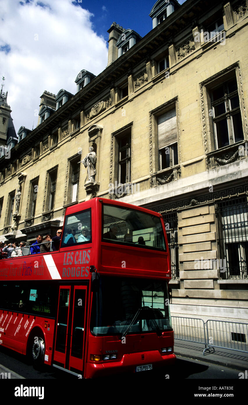 Omnibus paris bus hi-res stock photography and images - Alamy
