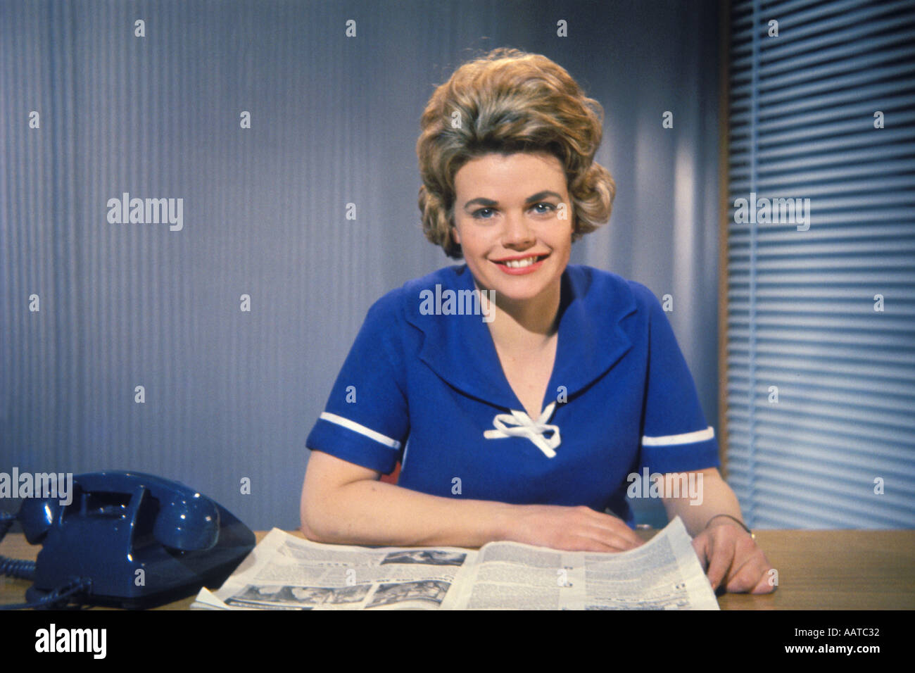 Judith chalmers hi-res stock photography and images - Alamy