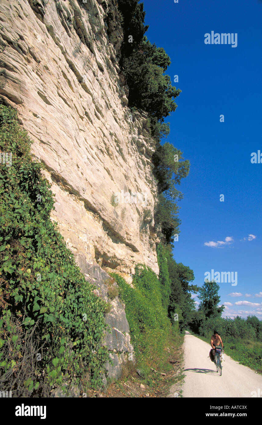 Elk271 2839 Missouri Katy Trail State Park trail and bluffs Stock Photo ...