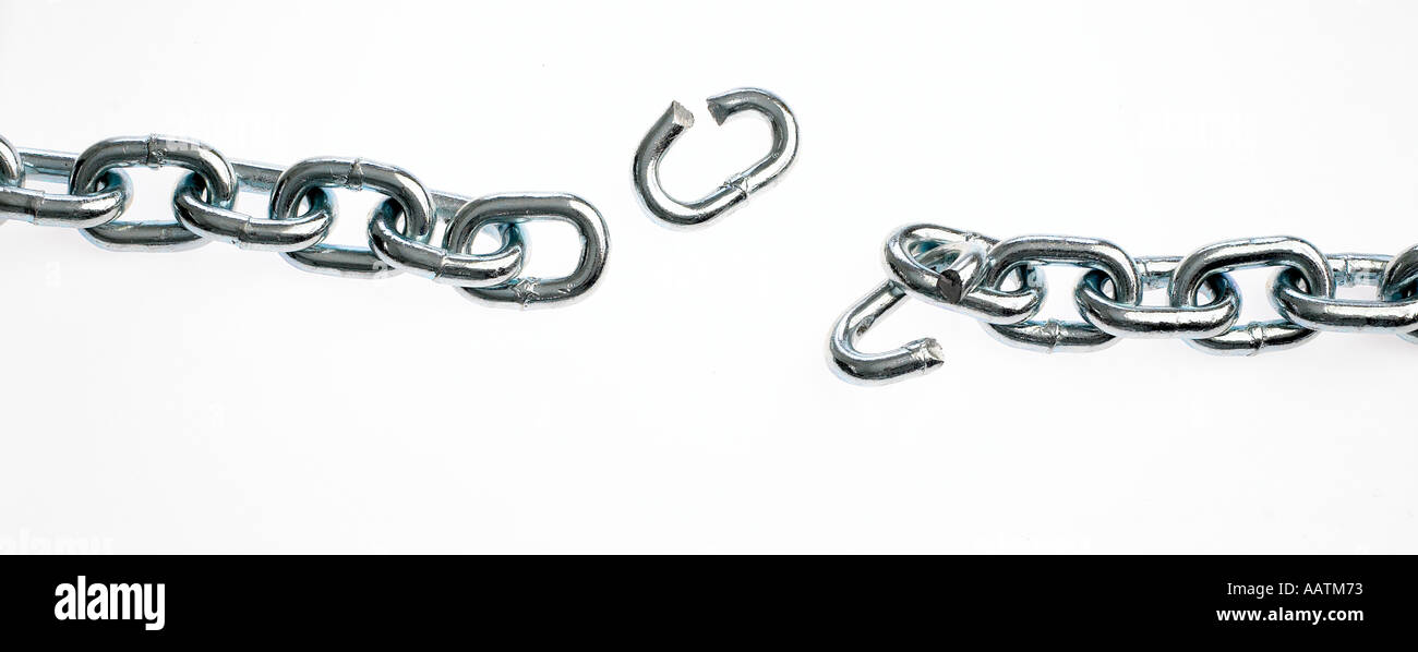 Chain missing link hi-res stock photography and images - Alamy