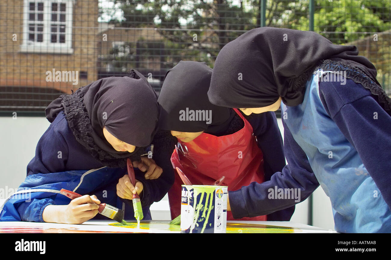 Muslim integration hi-res stock photography and images - Alamy