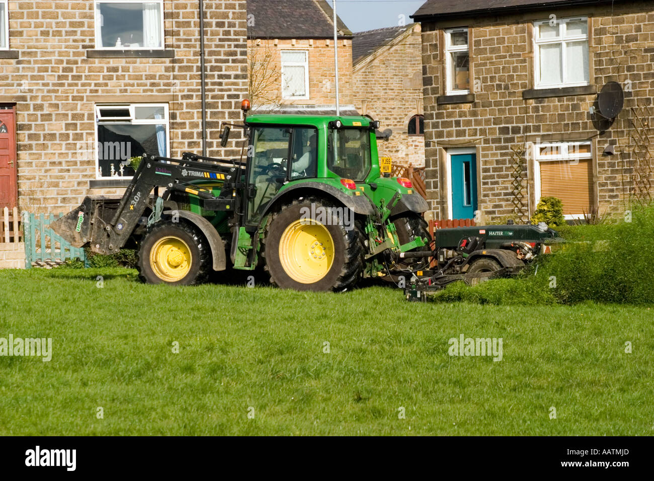 Gang mower tractor hi-res stock photography and images - Alamy