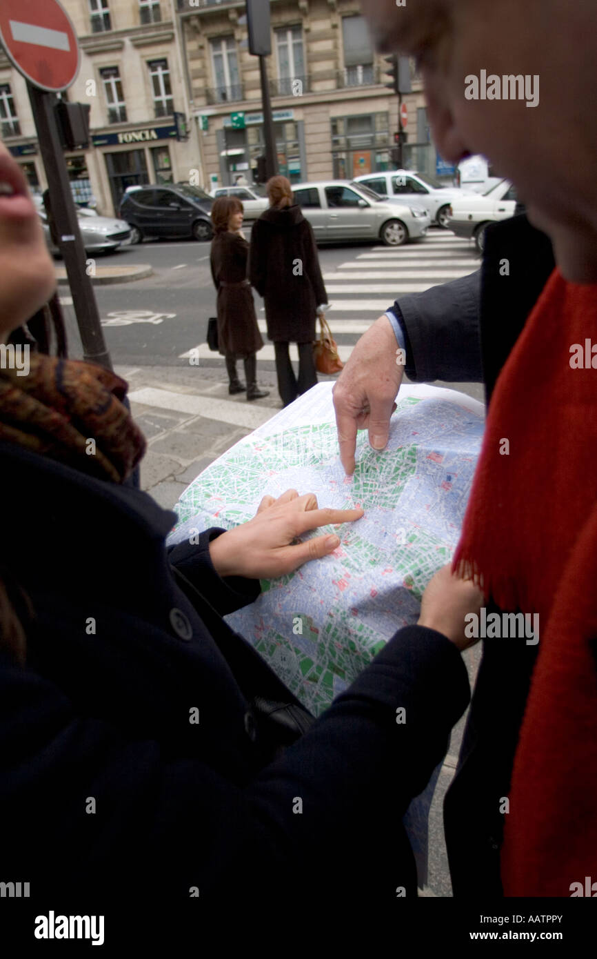 Central paris map hi-res stock photography and images - Alamy