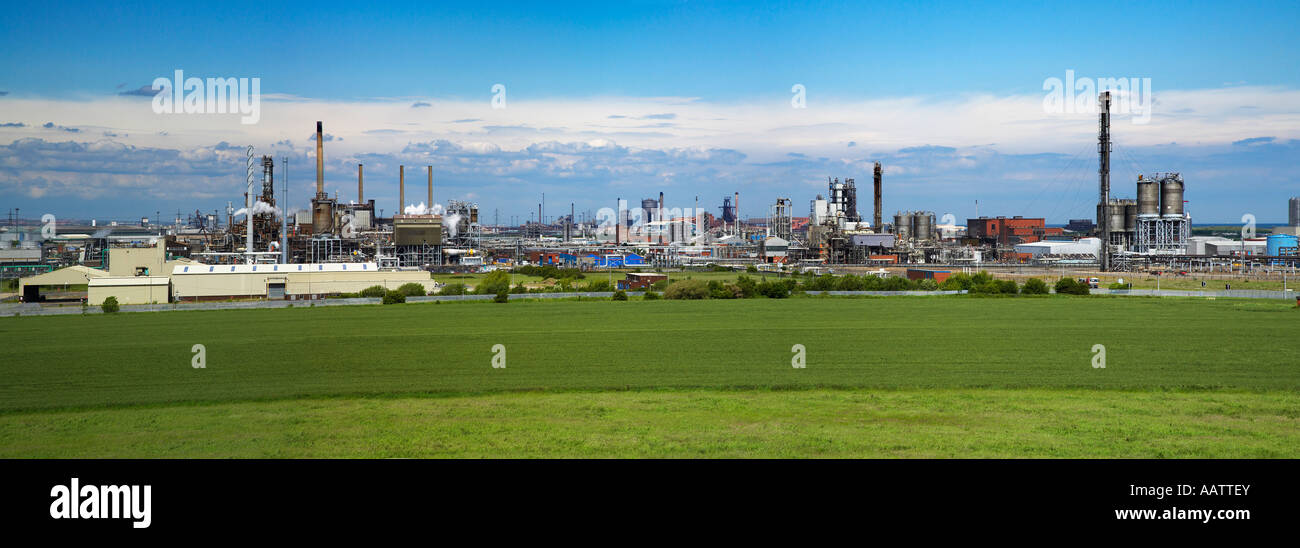 The Wilton Chemical Complex at Teesside North East England Stock Photo ...
