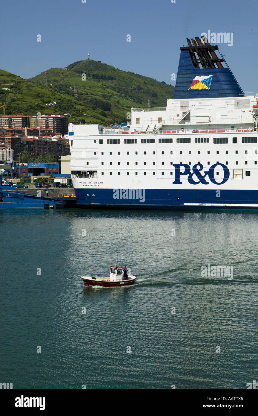 P & O ferry Pride of Bilbao in harbour of Santurtzi, Pais Vasco (Basque ...