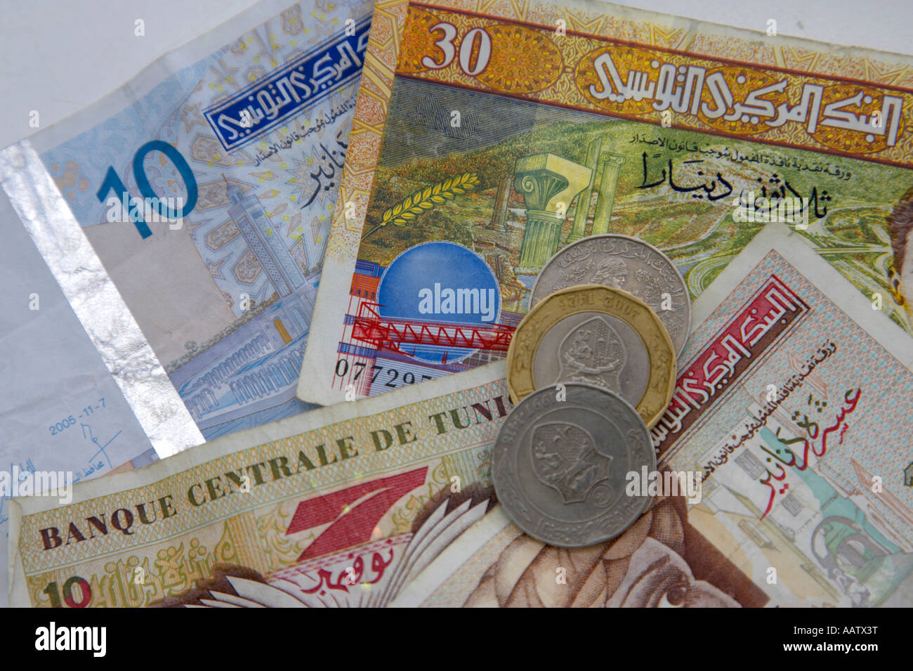 5 dinar hi-res stock photography and images - Alamy