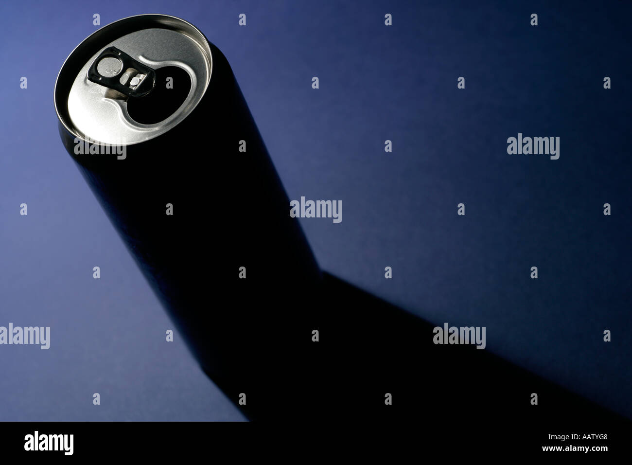 Single Ring Pull Can Stock Photo - Alamy